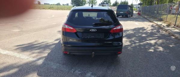 Melns Ford Focus 2011 Marijampole, ar dzinēja tilpumu 1.56 L un nobraukumu 230 tūkst. km par 3200 €, foto 5 vietnē AUTOMOTO.COM.LV