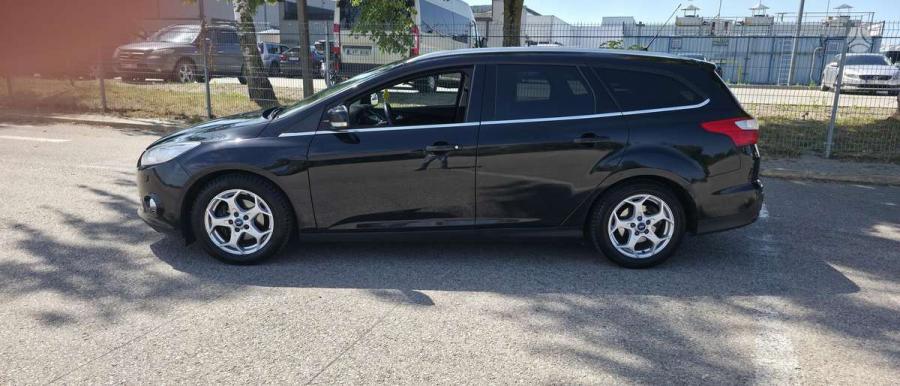 Melns Ford Focus 2011 Marijampole, ar dzinēja tilpumu 1.56 L un nobraukumu 230 tūkst. km par 3200 €, foto 8 vietnē AUTOMOTO.COM.LV