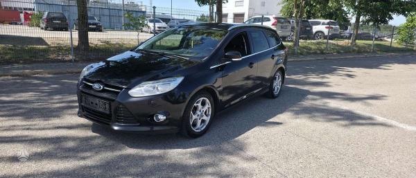 Melns Ford Focus 2011 Marijampole, ar dzinēja tilpumu 1.56 L un nobraukumu 230 tūkst. km par 3200 €, foto 8 vietnē AUTOMOTO.COM.LV