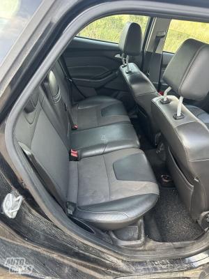 Black Ford Focus 2011 in Vilnius, with an engine capacity of 2.00 L and mileage of 269 thousand km for 1250 €, photo 6 on AUTOMOTO.COM.LV
