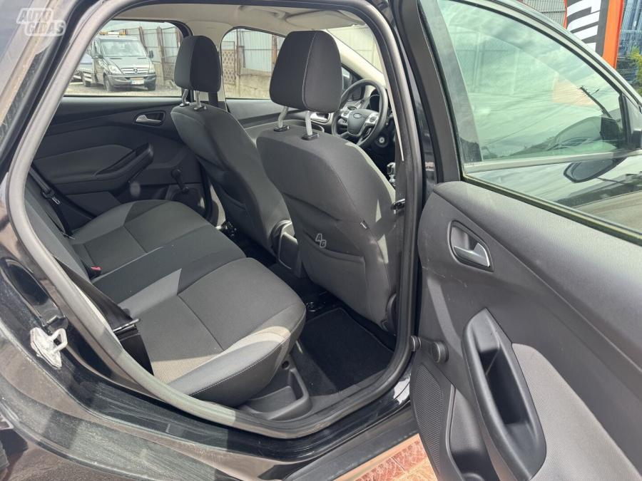 Black Ford Focus 2011 in Kaunas, with an engine capacity of 1.60 L and mileage of 270 thousand km for 2699 €, photo 8 on AUTOMOTO.COM.LV