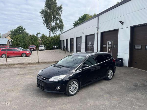 Melns Ford Focus 2011 Utena, ar dzinēja tilpumu 1.60 L un nobraukumu 132 tūkst. km par 3900 €, foto 1 vietnē AUTOMOTO.COM.LV
