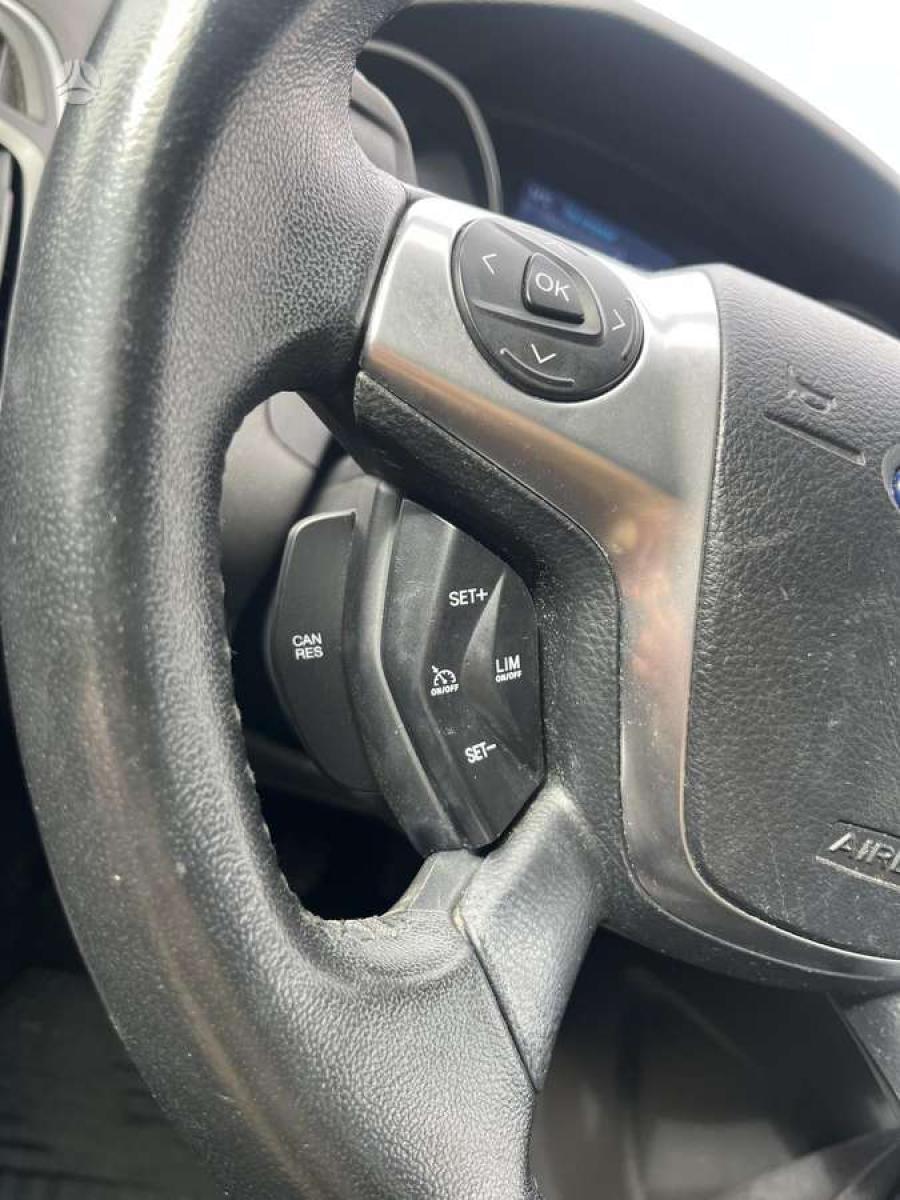 Black Ford Focus 2011 in Utena, with an engine capacity of 1.60 L and mileage of 132 thousand km for 3900 €, photo 21 on AUTOMOTO.COM.LV