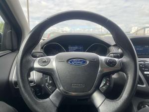 Black Ford Focus 2011 in Utena, with an engine capacity of 1.60 L and mileage of 132 thousand km for 3900 €, photo 24 on AUTOMOTO.COM.LV