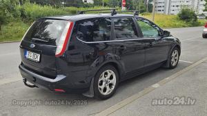 Melns Ford Focus 2011 Tallina, ar dzinēja tilpumu 1.60 L un nobraukumu 240 tūkst. km par 1499 €, foto 5 vietnē AUTOMOTO.COM.LV