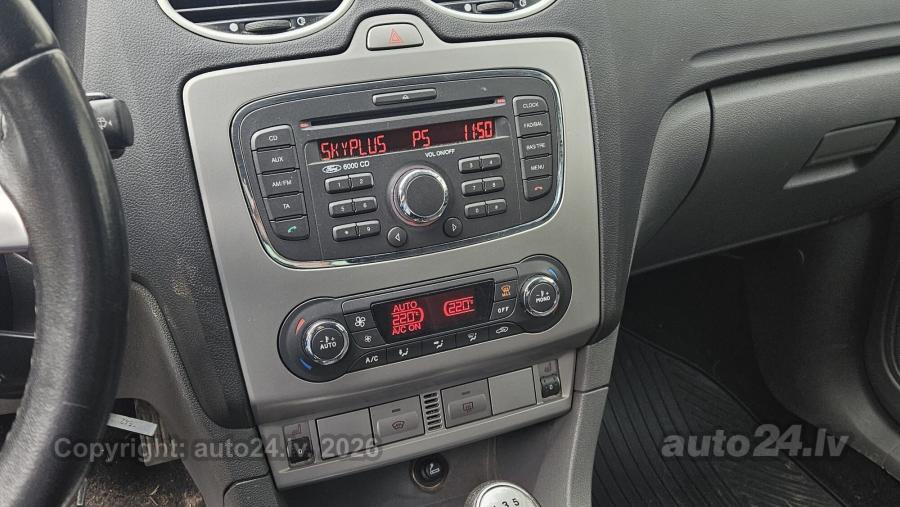 Melns Ford Focus 2011 Tallina, ar dzinēja tilpumu 1.60 L un nobraukumu 240 tūkst. km par 1499 €, foto 8 vietnē AUTOMOTO.COM.LV