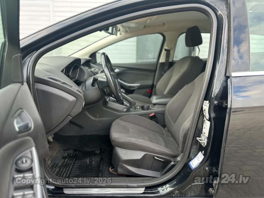 Melns Ford Focus 2011 Tallina, ar dzinēja tilpumu 1.60 L un nobraukumu 0 tūkst. km par 950 €, foto 3 vietnē AUTOMOTO.COM.LV