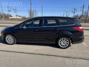 Black Ford Focus 2012 in Aizkraukle, with an engine capacity of 1.00 L and mileage of 230 thousand km for 2500 €, photo 2 on AUTOMOTO.COM.LV