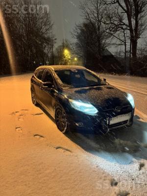 Black Ford Focus 2012 in Aizkraukle, with an engine capacity of 1.00 L and mileage of 230 thousand km for 2500 €, photo 14 on AUTOMOTO.COM.LV