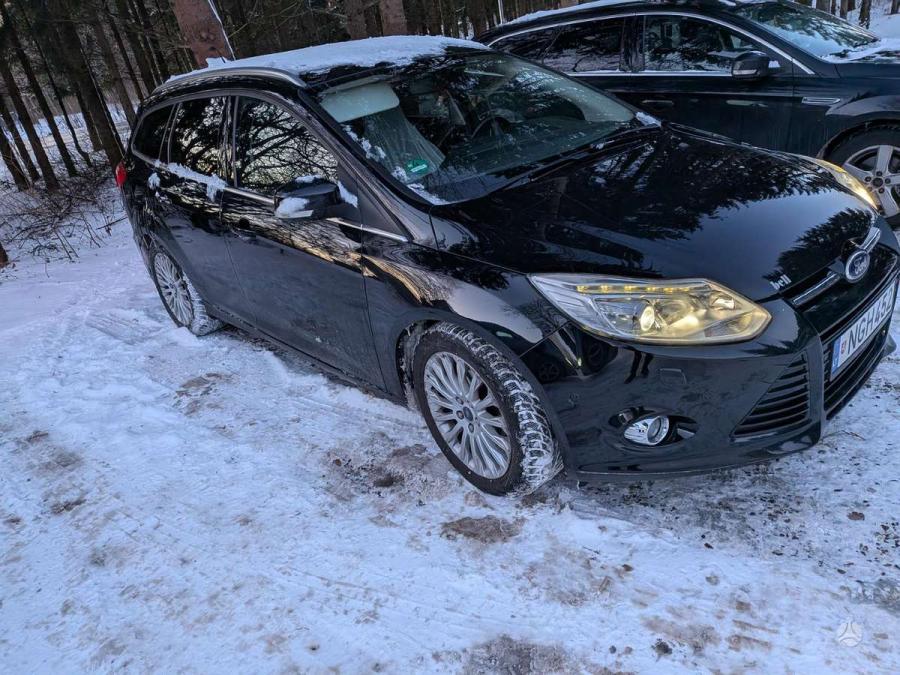 Melns Ford Focus 2012 Gargždai, ar dzinēja tilpumu 1.00 L un nobraukumu 165 tūkst. km par 3800 €, foto 11 vietnē AUTOMOTO.COM.LV