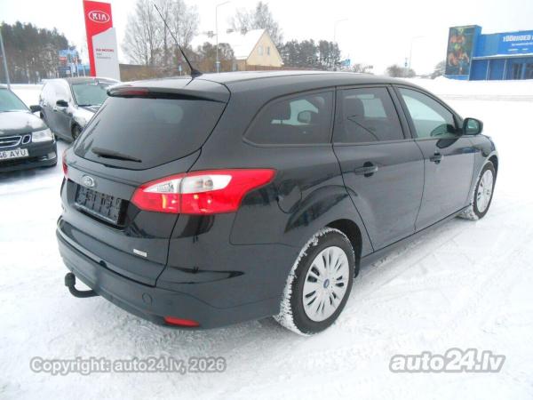 Black Ford Focus 2012 in Viljandi, with an engine capacity of 1.60 L and mileage of 264 thousand km for 4590 €, photo 2 on AUTOMOTO.COM.LV