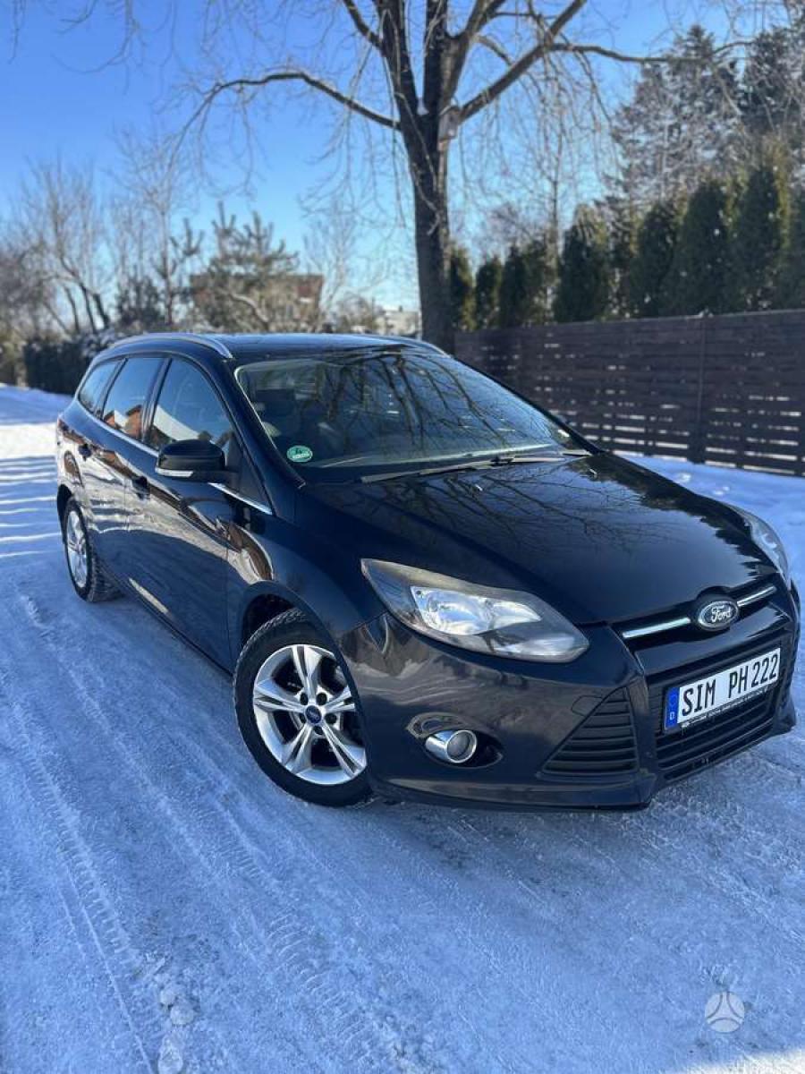 Black Ford Focus 2012 in Kaunas, with an engine capacity of 2.00 L and mileage of 245 thousand km for 3250 €, photo 1 on AUTOMOTO.COM.LV