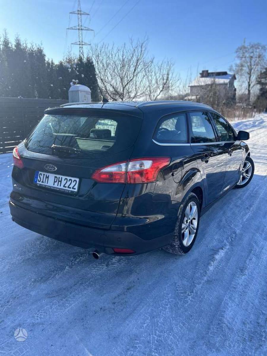 Black Ford Focus 2012 in Kaunas, with an engine capacity of 2.00 L and mileage of 245 thousand km for 3250 €, photo 4 on AUTOMOTO.COM.LV