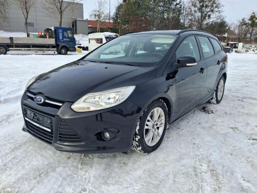 Melns Ford Focus 2012 Alīta, ar dzinēja tilpumu 1.56 L un nobraukumu 230 tūkst. km par 3350 €, foto 1 vietnē AUTOMOTO.COM.LV
