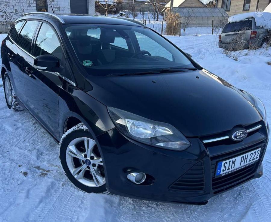 Melns Ford Focus 2012 Kauņa, ar dzinēja tilpumu 2.00 L un nobraukumu 241 tūkst. km par 2950 €, foto 1 vietnē AUTOMOTO.COM.LV