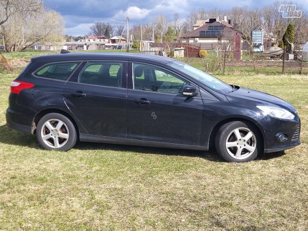 Melns Ford Focus 2012 Vilkaviškis, ar dzinēja tilpumu 1.00 L un nobraukumu 241 tūkst. km par 2500 €, foto 2 vietnē AUTOMOTO.COM.LV