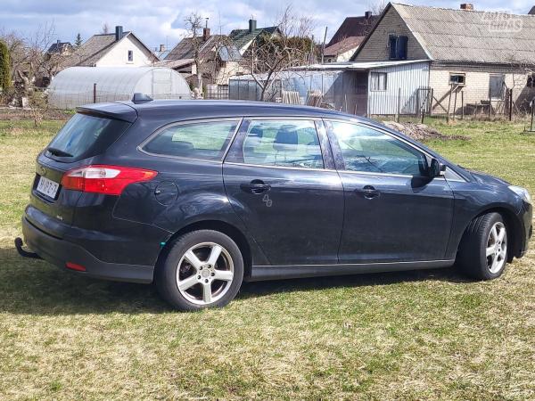 Melns Ford Focus 2012 Vilkaviškis, ar dzinēja tilpumu 1.00 L un nobraukumu 241 tūkst. km par 2500 €, foto 6 vietnē AUTOMOTO.COM.LV