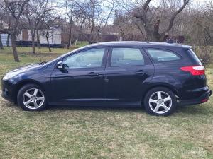 Melns Ford Focus 2012 Vilkaviškis, ar dzinēja tilpumu 1.00 L un nobraukumu 241 tūkst. km par 2500 €, foto 11 vietnē AUTOMOTO.COM.LV