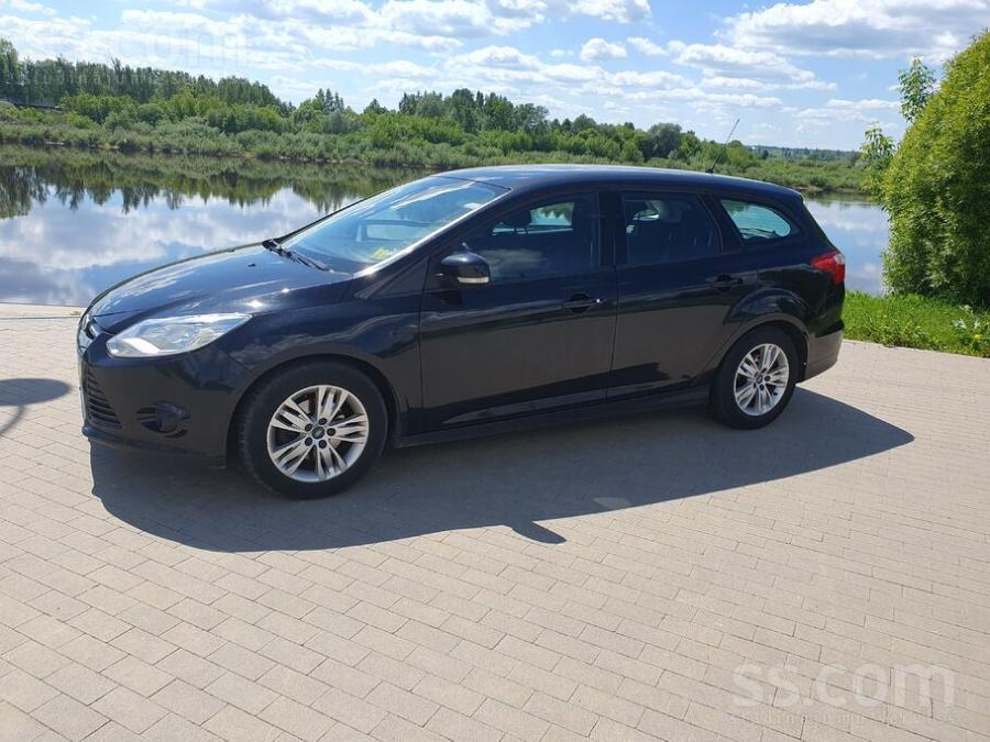 Melns Ford Focus 2012 Daugavpils, ar dzinēja tilpumu 1.60 L un nobraukumu 386 tūkst. km par 2400 €, foto 3 vietnē AUTOMOTO.COM.LV