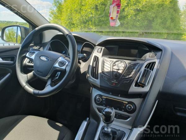 Melns Ford Focus 2012 Daugavpils, ar dzinēja tilpumu 1.60 L un nobraukumu 386 tūkst. km par 2400 €, foto 7 vietnē AUTOMOTO.COM.LV