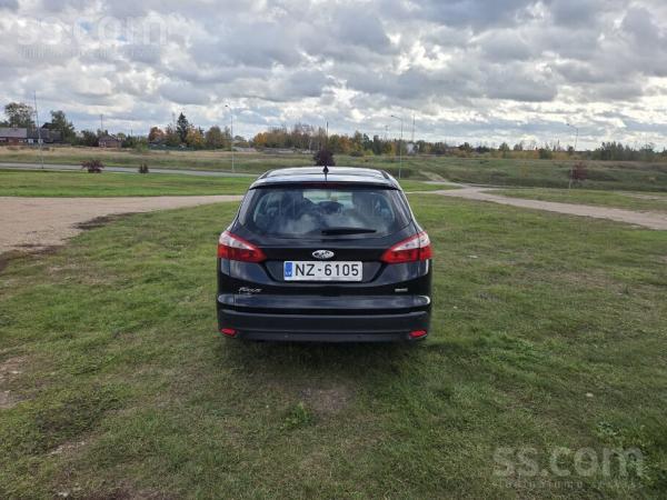 Форд Фокус 2012 в Даугавпилс на AUTOMOTO.COM.LV Черный Форд Фокус 2012 в Даугавпилс, объемом двигателя 1.60 л и пробегом 388 тыс. км за 2150 €, фото 3 на AUTOMOTO.COM.LV
