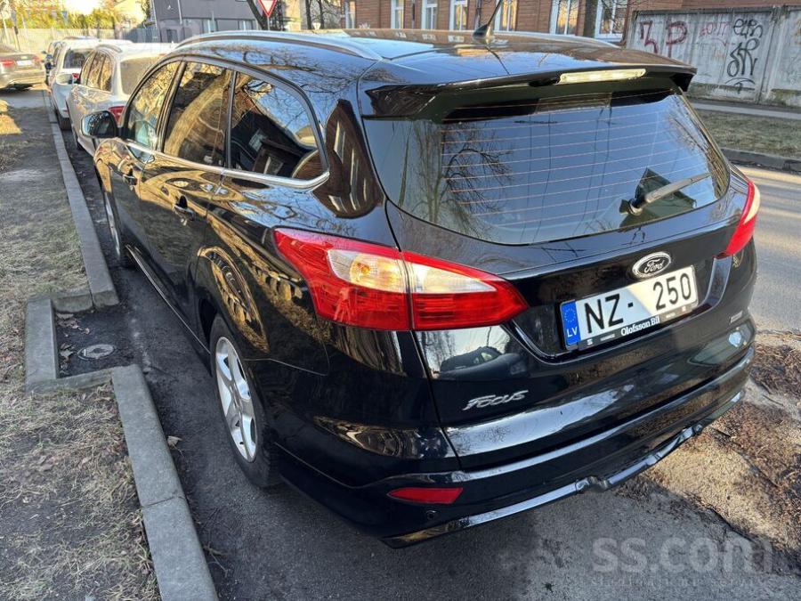 Melns Ford Focus 2012 Rīga, ar dzinēja tilpumu 1.00 L un nobraukumu 0 tūkst. km par 2990 €, foto 3 vietnē AUTOMOTO.COM.LV