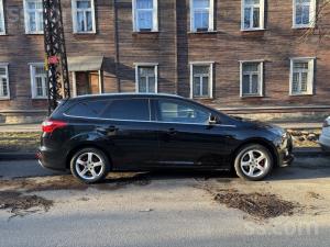 Melns Ford Focus 2012 Rīga, ar dzinēja tilpumu 1.00 L un nobraukumu 0 tūkst. km par 2990 €, foto 5 vietnē AUTOMOTO.COM.LV