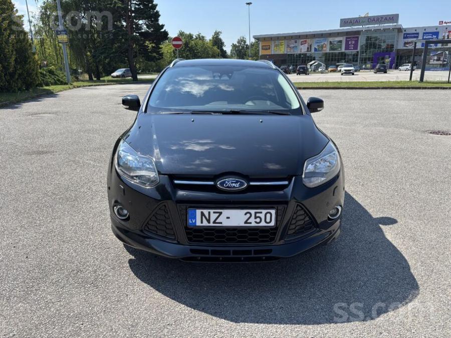 Black Ford Focus 2012 in Riga, with an engine capacity of 1.00 L and mileage of 0 thousand km for 3500 €, photo 8 on AUTOMOTO.COM.LV