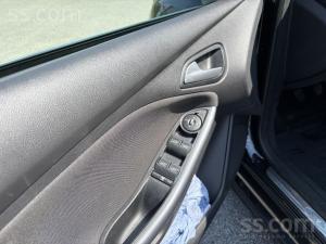 Black Ford Focus 2012 in Riga, with an engine capacity of 1.00 L and mileage of 0 thousand km for 3500 €, photo 12 on AUTOMOTO.COM.LV