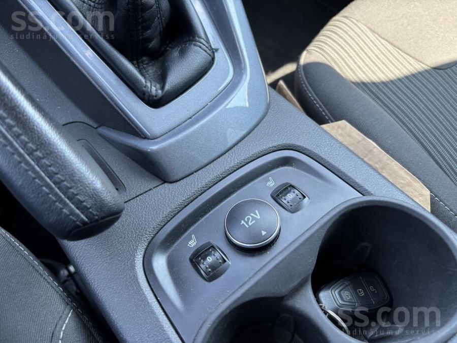 Black Ford Focus 2012 in Riga, with an engine capacity of 1.00 L and mileage of 0 thousand km for 3500 €, photo 17 on AUTOMOTO.COM.LV