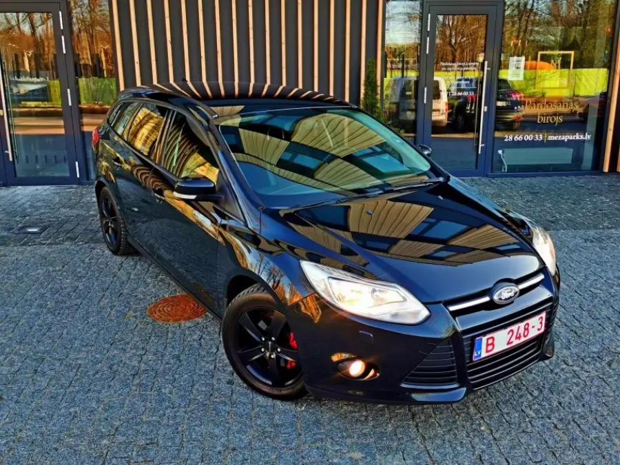 Black Ford Focus 2012 in Riga, with an engine capacity of 1.60 L and mileage of 231 thousand km for 5990 €, photo 1 on AUTOMOTO.COM.LV