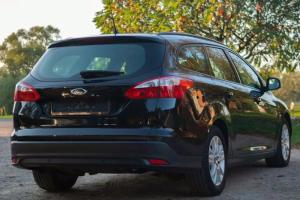 Black Ford Focus 2012 in Grobiņa, with an engine capacity of 1.60 L and mileage of 262 thousand km for 4450 €, photo 6 on AUTOMOTO.COM.LV