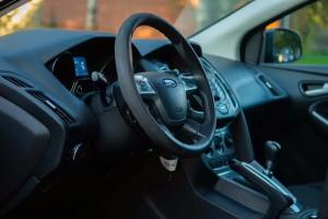 Black Ford Focus 2012 in Grobiņa, with an engine capacity of 1.60 L and mileage of 262 thousand km for 4450 €, photo 14 on AUTOMOTO.COM.LV