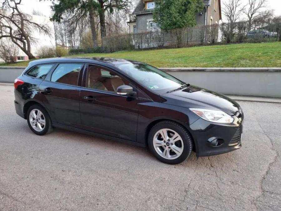Black Ford Focus 2012 in Jekabpils, with an engine capacity of 1.60 L and mileage of 278 thousand km for 4750 €, photo 5 on AUTOMOTO.COM.LV