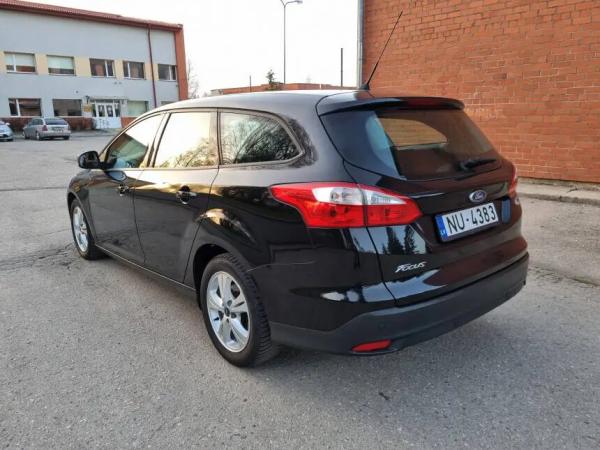 Black Ford Focus 2012 in Jekabpils, with an engine capacity of 1.60 L and mileage of 278 thousand km for 4750 €, photo 9 on AUTOMOTO.COM.LV