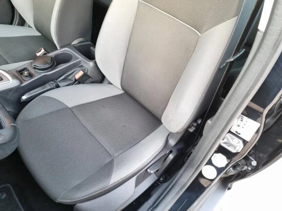 Black Ford Focus 2012 in Jekabpils, with an engine capacity of 1.60 L and mileage of 278 thousand km for 4750 €, photo 14 on AUTOMOTO.COM.LV