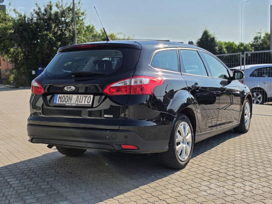 Black Ford Focus 2012 in Liepaja, with an engine capacity of 1.60 L and mileage of 309 thousand km for 3495 €, photo 7 on AUTOMOTO.COM.LV