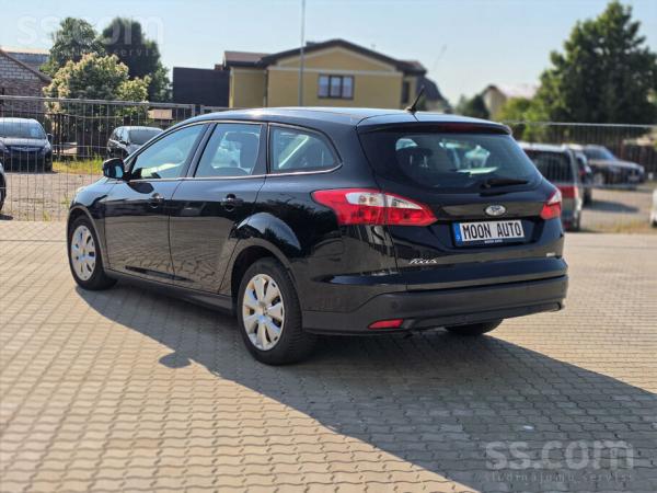 Melns Ford Focus 2012 Liepāja, ar dzinēja tilpumu 1.60 L un nobraukumu 309 tūkst. km par 3495 €, foto 8 vietnē AUTOMOTO.COM.LV