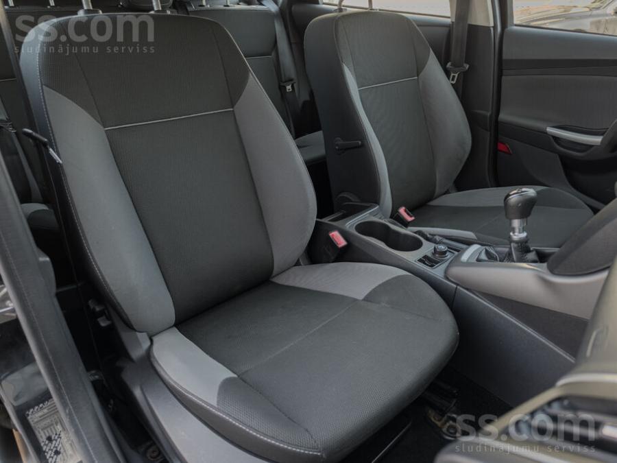 Black Ford Focus 2012 in Liepaja, with an engine capacity of 1.60 L and mileage of 309 thousand km for 3495 €, photo 17 on AUTOMOTO.COM.LV