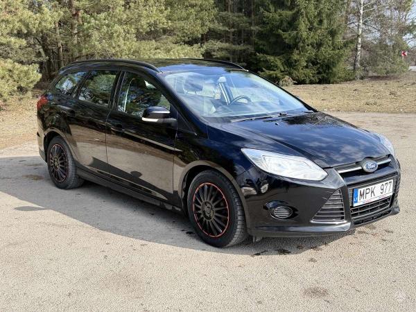 Black Ford Focus 2012 in Birzai, with an engine capacity of 1.60 L and mileage of 326 thousand km for 1500 €, photo 2 on AUTOMOTO.COM.LV