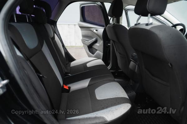 Melns Ford Focus 2012 Tallina, ar dzinēja tilpumu 2.00 L un nobraukumu 213 tūkst. km par 3999 €, foto 9 vietnē AUTOMOTO.COM.LV