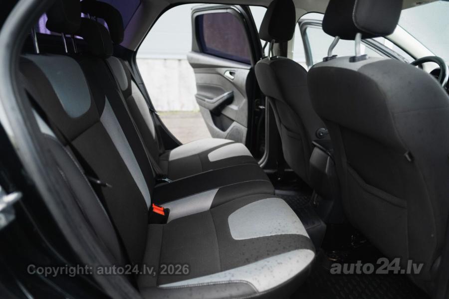 Melns Ford Focus 2012 Tallina, ar dzinēja tilpumu 2.00 L un nobraukumu 213 tūkst. km par 3999 €, foto 9 vietnē AUTOMOTO.COM.LV
