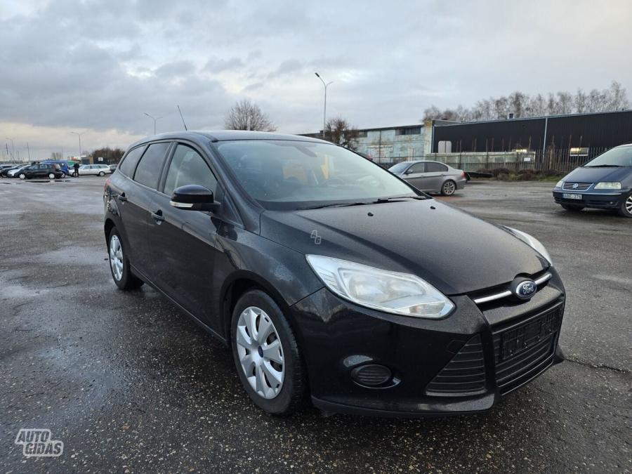 Black Ford Focus 2013 in Marijampole, with an engine capacity of 1.60 L and mileage of 216 thousand km for 2650 €, photo 2 on AUTOMOTO.COM.LV