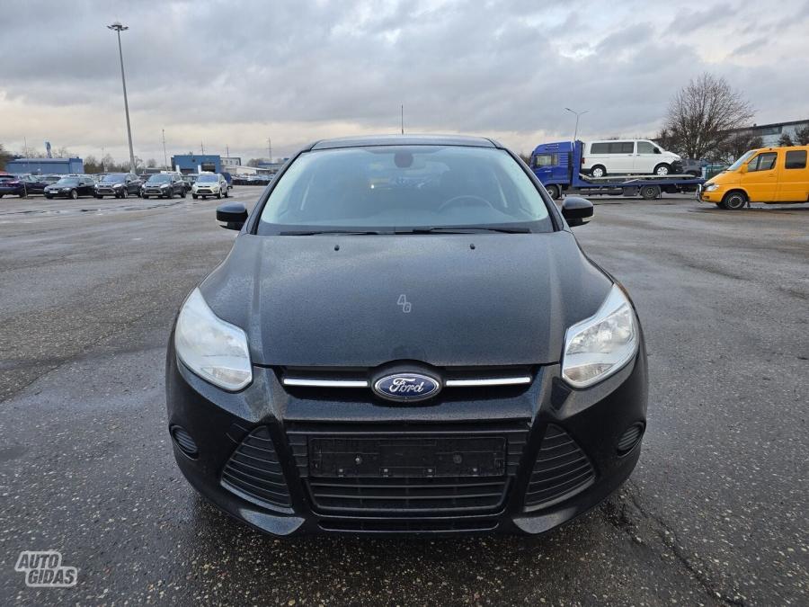 Black Ford Focus 2013 in Marijampole, with an engine capacity of 1.60 L and mileage of 216 thousand km for 2650 €, photo 3 on AUTOMOTO.COM.LV
