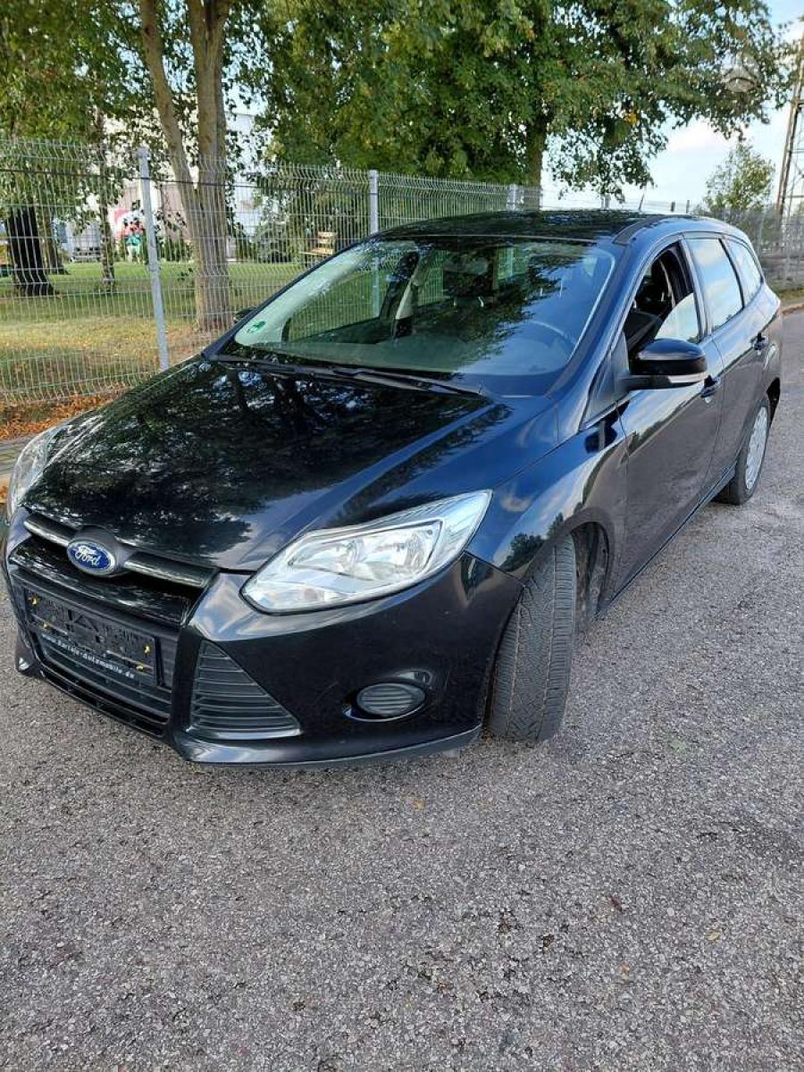 Black Ford Focus 2013 in Marijampole, with an engine capacity of 1.56 L and mileage of 290 thousand km for 3600 €, photo 3 on AUTOMOTO.COM.LV