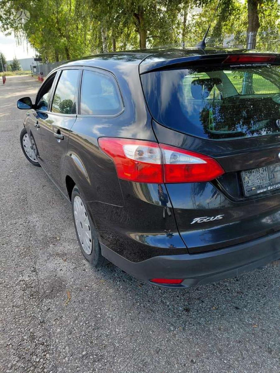 Black Ford Focus 2013 in Marijampole, with an engine capacity of 1.56 L and mileage of 290 thousand km for 3600 €, photo 4 on AUTOMOTO.COM.LV