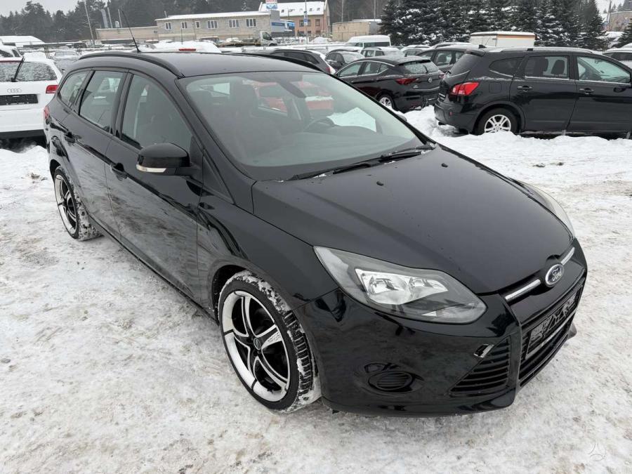 Black Ford Focus 2013 in Utena, with an engine capacity of 1.00 L and mileage of 190 thousand km for 3150 €, photo 2 on AUTOMOTO.COM.LV
