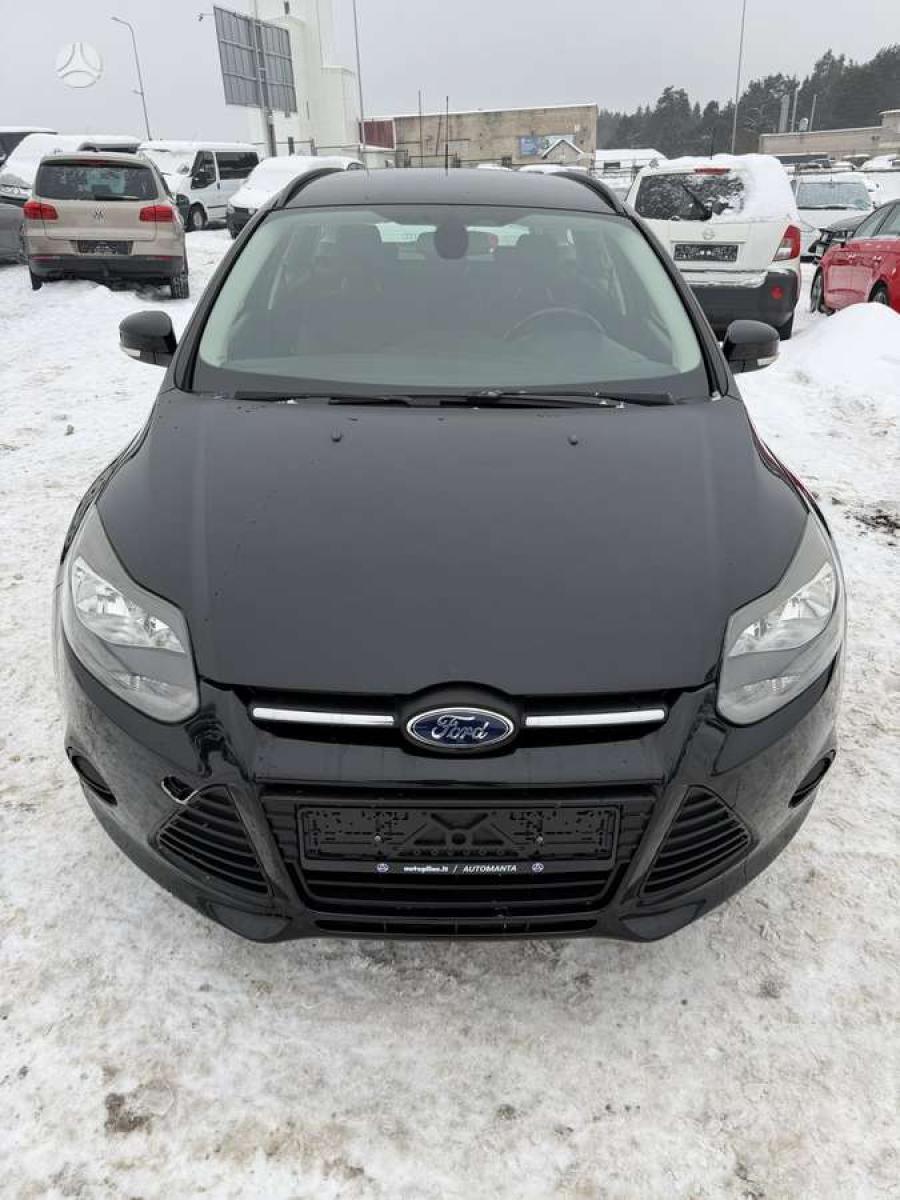 Black Ford Focus 2013 in Utena, with an engine capacity of 1.00 L and mileage of 190 thousand km for 3150 €, photo 7 on AUTOMOTO.COM.LV