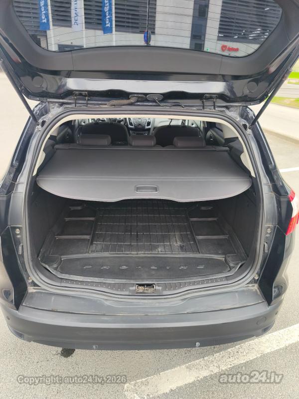 Black Ford Focus 2013 in Tallinn, with an engine capacity of 1.00 L and mileage of 215 thousand km for 4000 €, photo 10 on AUTOMOTO.COM.LV