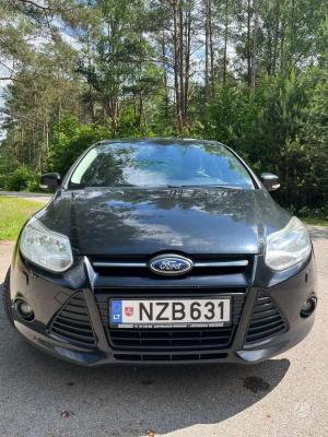 Melns Ford Focus 2013 Trakai, ar dzinēja tilpumu 1.00 L un nobraukumu 229 tūkst. km par 3699 €, foto  vietnē AUTOMOTO.COM.LV